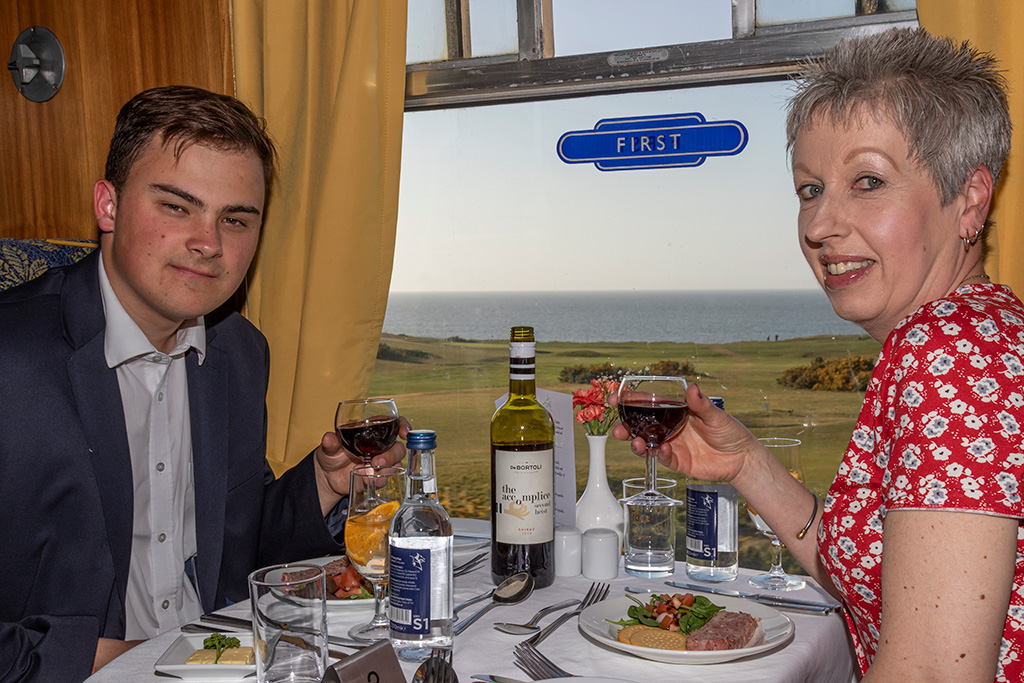 Premier Lunchtime Dining Trains – North Norfolk Railway