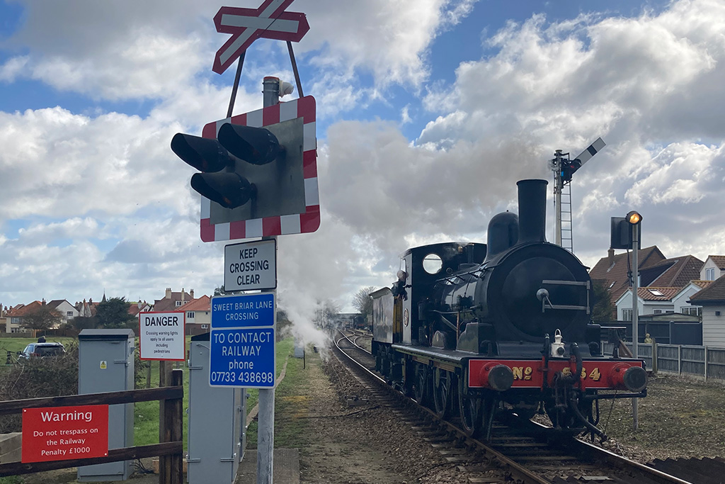 Heritage Railway Issues Reminder on Crossing Safety – North Norfolk Railway